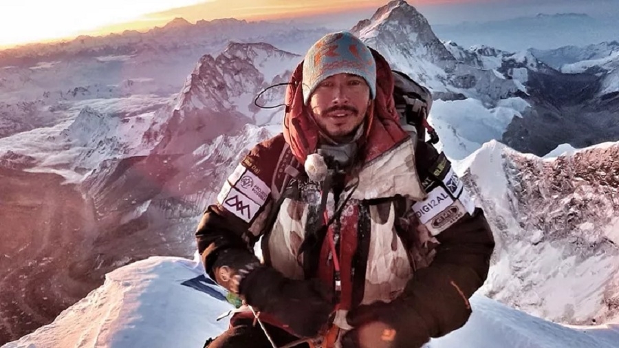 Nepali climber scales world’s 14 highest peaks in 190 days - The Hitavada