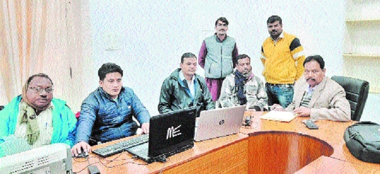JMC sanitation supervisor caught red-handed taking bribe of Rs 2,000 ...