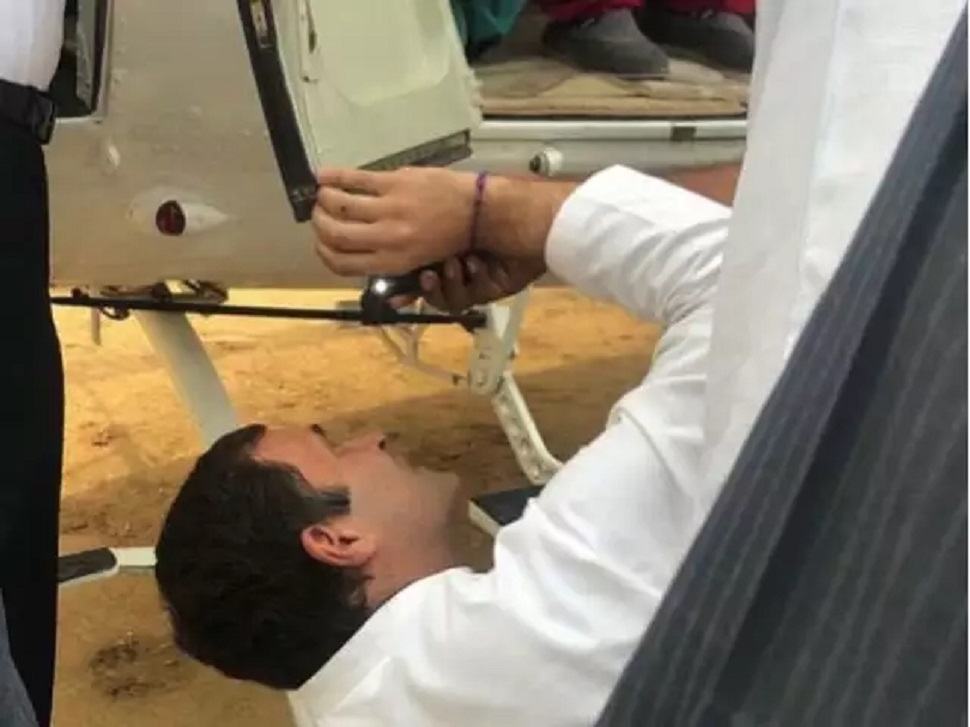 The Hitavada - Rahul posts photo of himself ‘fixing’ chopper