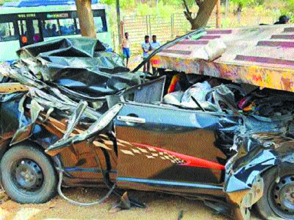 The Hitavada - 6 of a family, driver killed in car mishap
