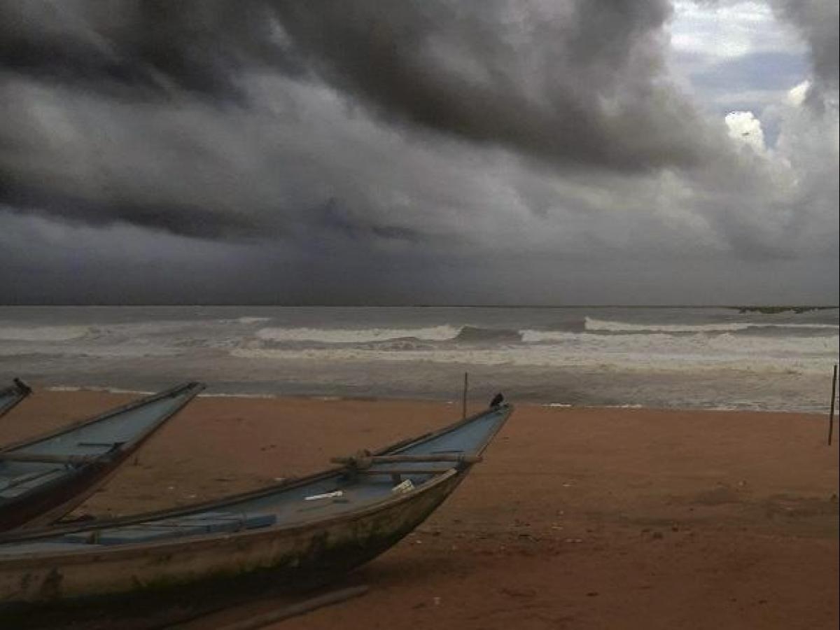 Cyclone ‘Vayu’ intensifies into severe cyclonic storm: IMD - The Hitavada