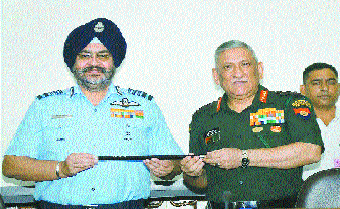 Gen Rawat takes charge as Chairman of CoSC - The Hitavada