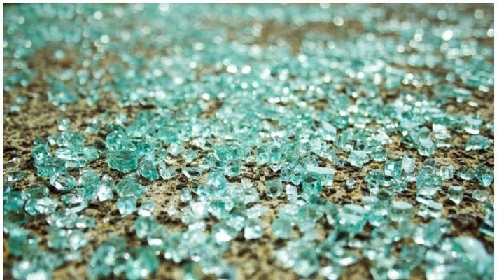 Goons stone philanthropist - The Hitavada