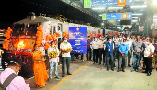Maiden ‘Kisan Rail’ takes 205 tonne of oranges to Delhi - The Hitavada