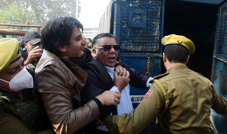 J&K Police seal PDP office, detain workers protesting new land laws ...