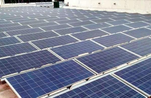 Solar capacity addition falls 80 pc in Sept quarter: Report - The Hitavada