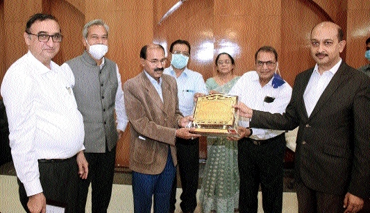 CSPC gives touching farewell to EDs H K Pandey, M A Ansari - The Hitavada