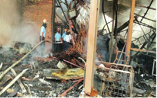 Timber, machines worth Rs 2 cr gutted in saw mills fire - The Hitavada