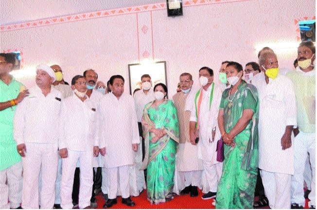 Big jolt to BJP, as ex-MLA Parul Sahu joins Congress - The Hitavada