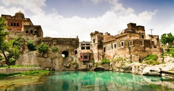 Hindu pilgrims in Pakistan to visit Katas Raj Temple - The Hitavada