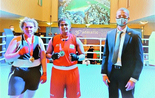 ‘Devoted’ city boxer Alfiya wins international gold - The Hitavada