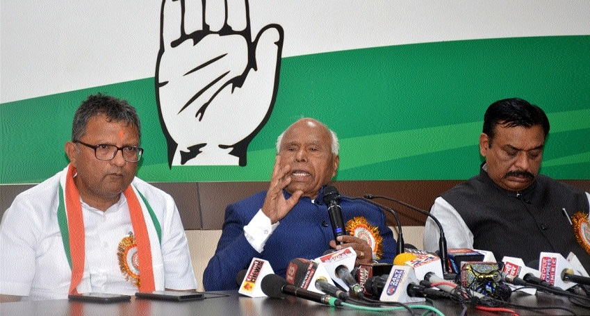 INTUC National President lashes out at Union Govt - The Hitavada