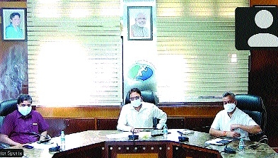 Director Sports Pawan Jain virtually interacts with trainers - The Hitavada