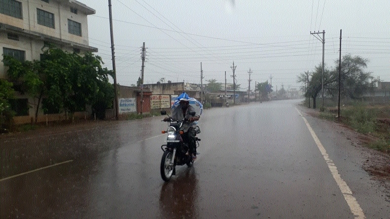 Rains leave Twin Cities powerless, waterlogged - The Hitavada