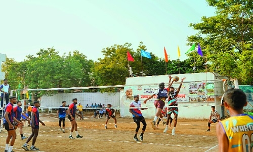 Hislop College shuttlers make it to final - The Hitavada