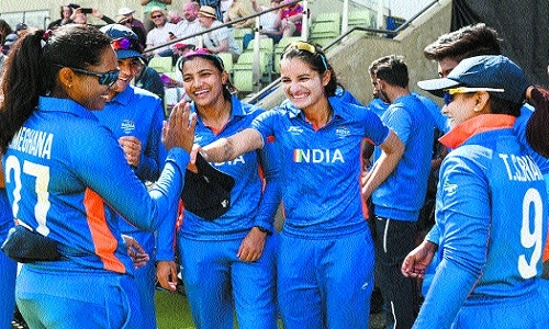Hitting gender disparity for six, BCCI announces equal pay for men ...