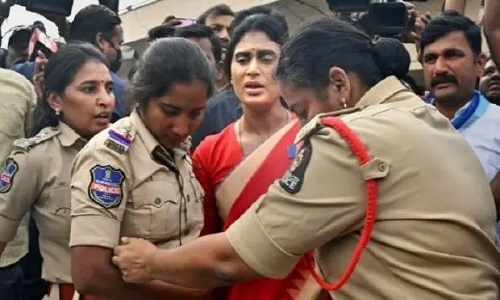 Police arrest Sharmila, shift her to hospital - The Hitavada