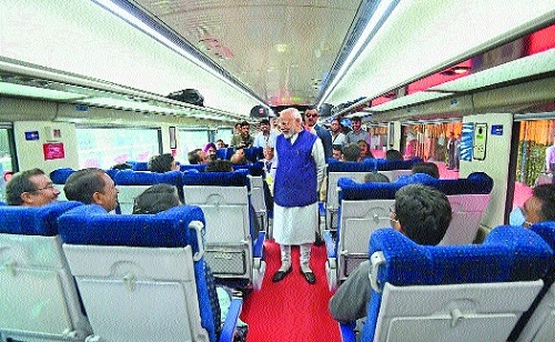 Prime Minister flags off city’s first ‘Vande Bharat Express’ - The Hitavada