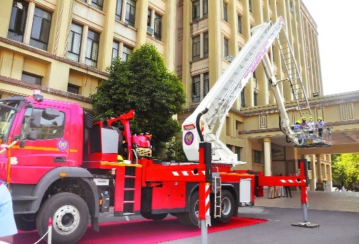 Finally, hydraulic platform inducted to facilitate fire fighters tackle ...