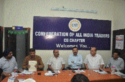 Parganiha informs traders about Udham Aadhaar Registration - The Hitavada