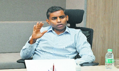 Born entrepreneur with eye on future - The Hitavada