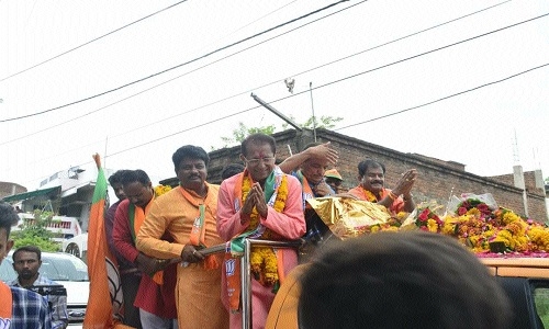 BJP’s Dr Jitendra Jamdar on whirlwind tour of wards - The Hitavada