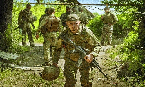 Ukraine pushes Russia into retreat in counteroffensive - The Hitavada