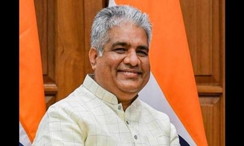 Media delegation meets Labour Minister to flag concerns about labour ...