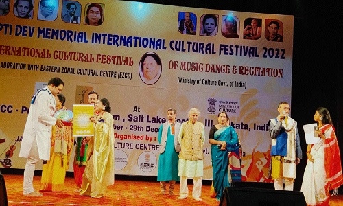 Tapan shinesat International Cultural Fest - The Hitavada