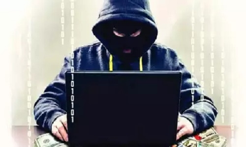 Cyber crooks dupewoman of Rs 3.32 lakh - The Hitavada