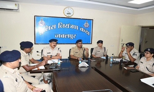 SP Singh chairs maiden meeting with gazetted officers, SHOs of urban ...