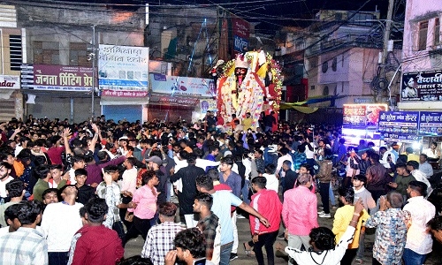 Dussehra procession with live tableaux, devotion, pujan, harmony - The ...