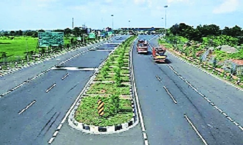 Awarding of contracts for national highway construction in slow lane in ...