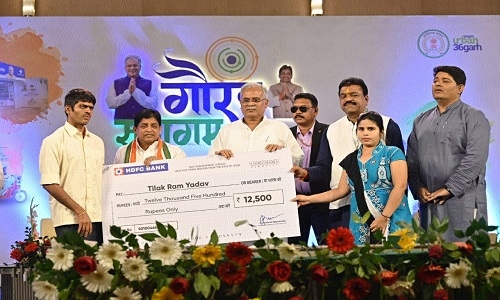 CM announces Rs 1,000 cr for devpt works in civic bodies - The Hitavada