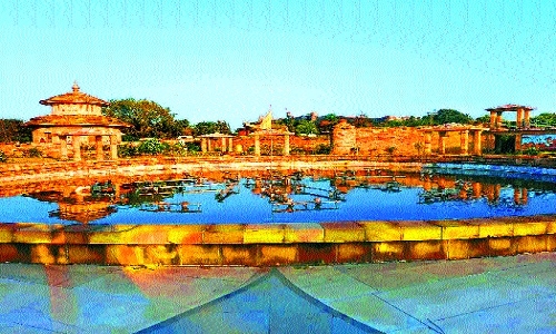 Kalidas memorial - Victim of apathy in golden jubilee year - The Hitavada