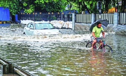 After 62 years, monsoon covers Delhi, Mumbai together - The Hitavada