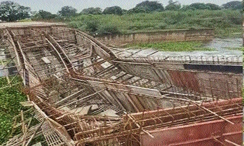Shuttering of under construction bridge collapses - The Hitavada