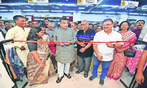 Purti Super Bazaar opens new section at its Besa road branch - The Hitavada