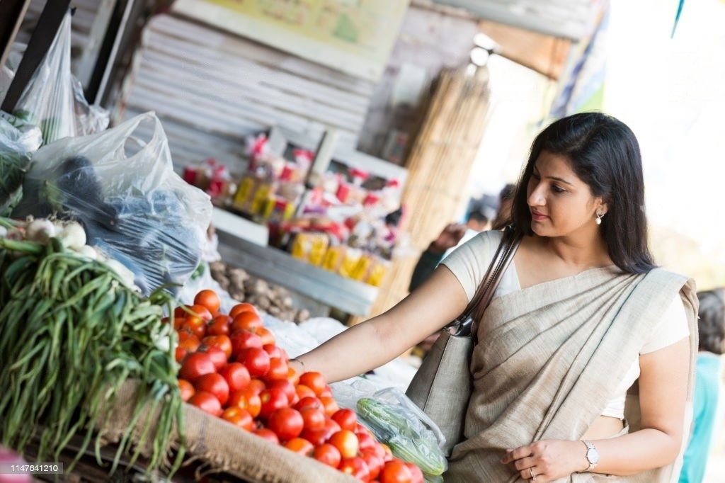 Tomatoes to be sold at Rs 80 per kg across country: Government - The Hitavada