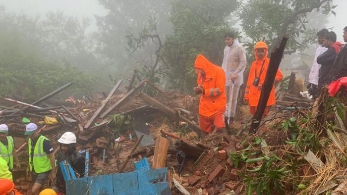 Raigad distt landslide death toll 22 - The Hitavada