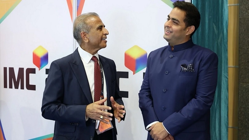 Sunil Mittal joins Ambani to pitch for satellite companies buying ...
