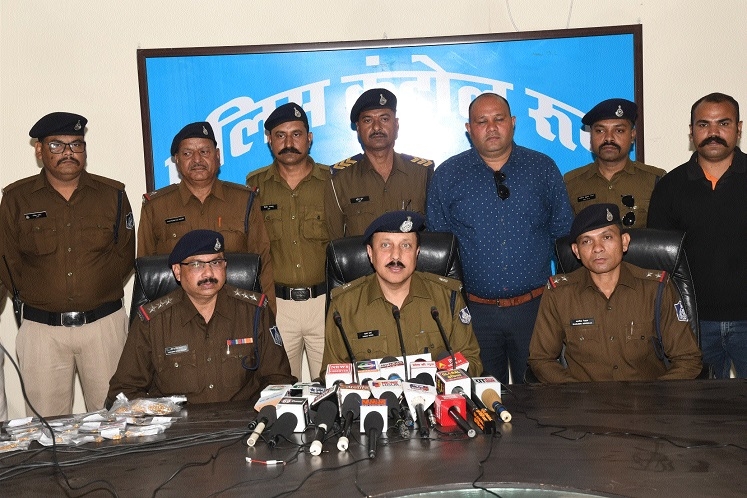 Habitual criminal, two delinquents involved in 3 theft cases arrested ...