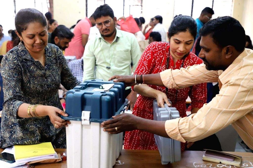Second phase of LS polls today Rahul, Tharoor, Arun Govil, Om Birla in ...