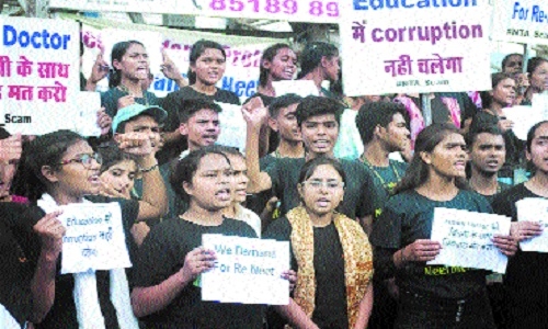 NEET aspirants continue protest despite Supreme Court’s order - The ...