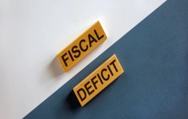 ‘Centre must target 4.9% fiscal deficit in 2024’ - The Hitavada