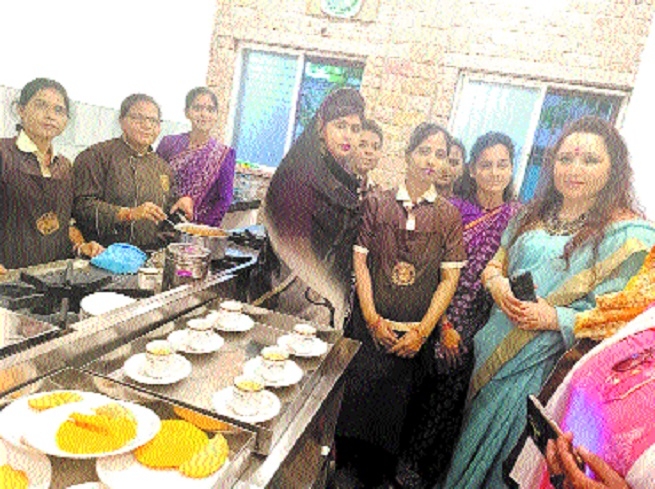 State’s first women-run ‘Handloom Cafe’ launched in Pranpur - The Hitavada