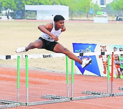Pranay, Mitali run to 1500m glory - The Hitavada