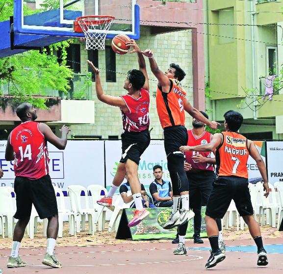 Nagpur women gallop their way into semis - The Hitavada