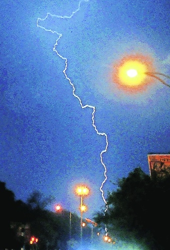 95 persons killed by lightning strike in 7 years in district - The Hitavada